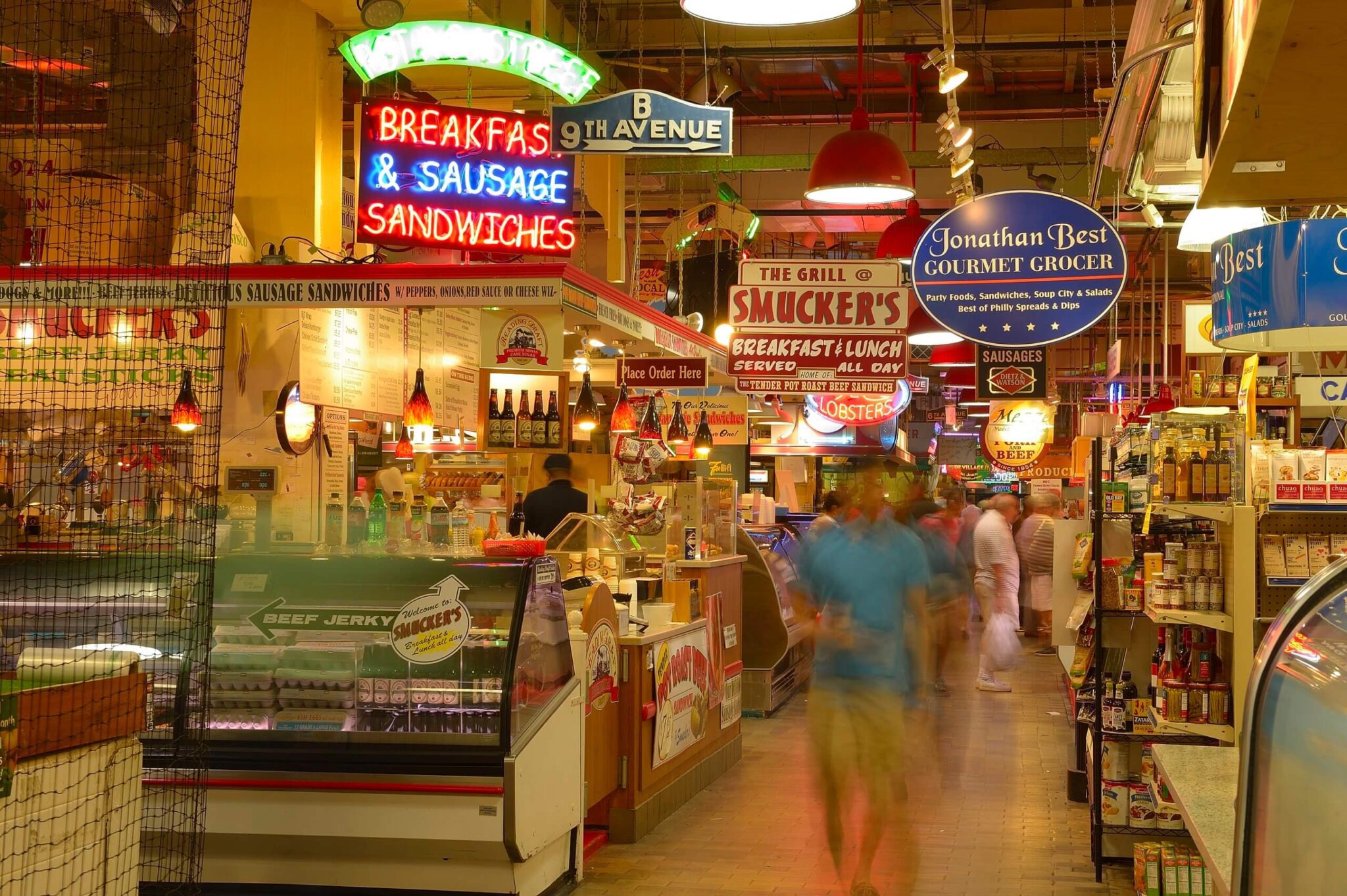 A Guide to Visiting Reading Terminal Market - DiscoverPHL